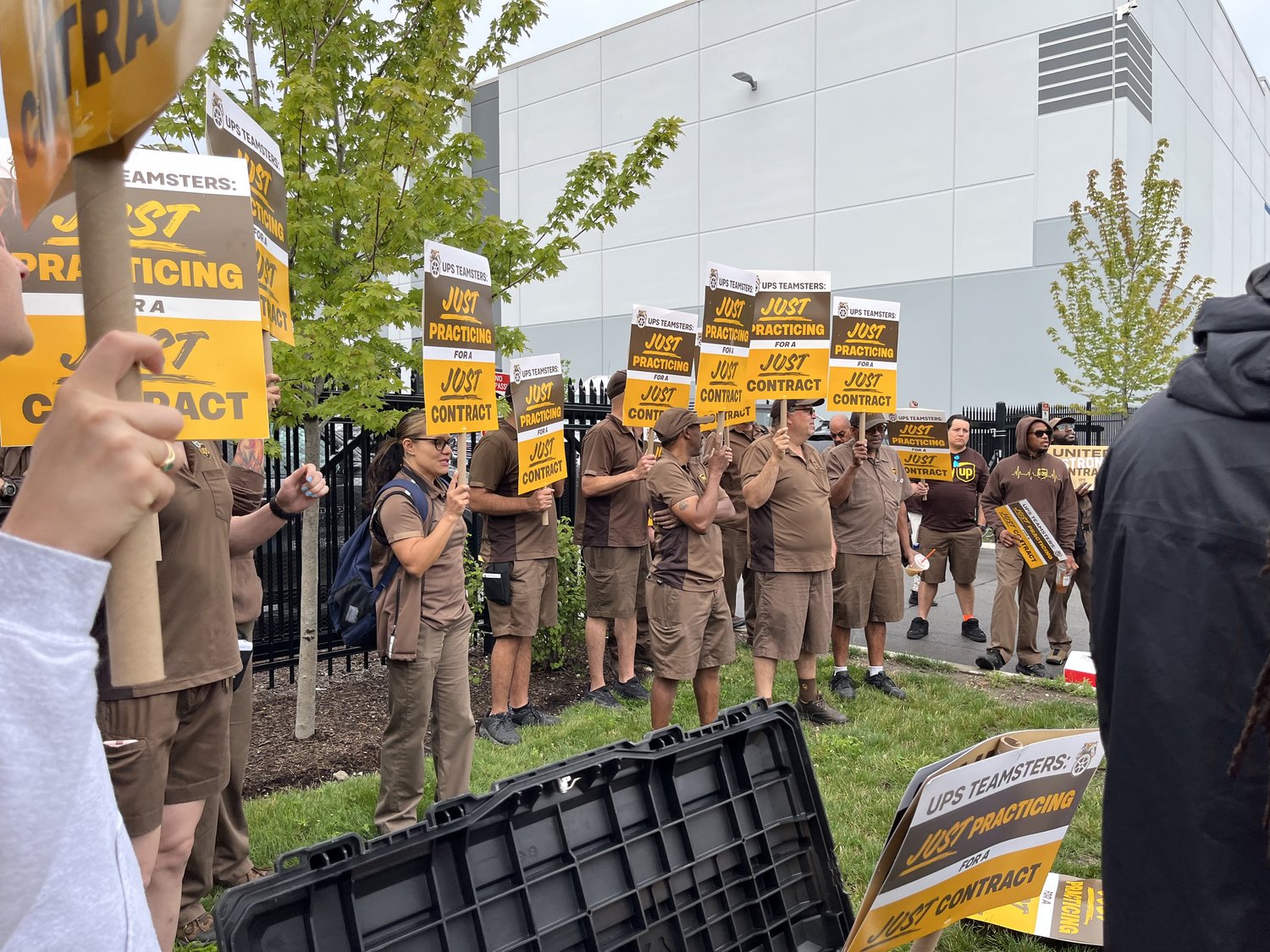 UPS Teamsters could have won more - Revolutionary Workers